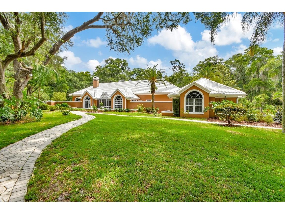 2001 S Spring Garden Avenue, Deland, FL, 32720 | MLS: V4935993 | Edina ...