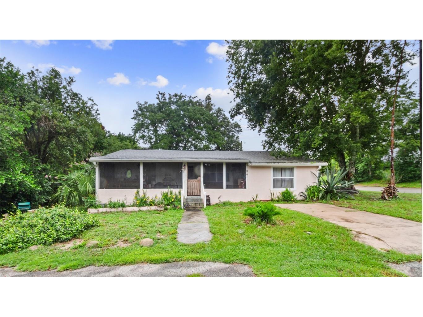 201 Lake Gertie Road, Deland, FL, 32720 | MLS: O6330410 | Edina Realty