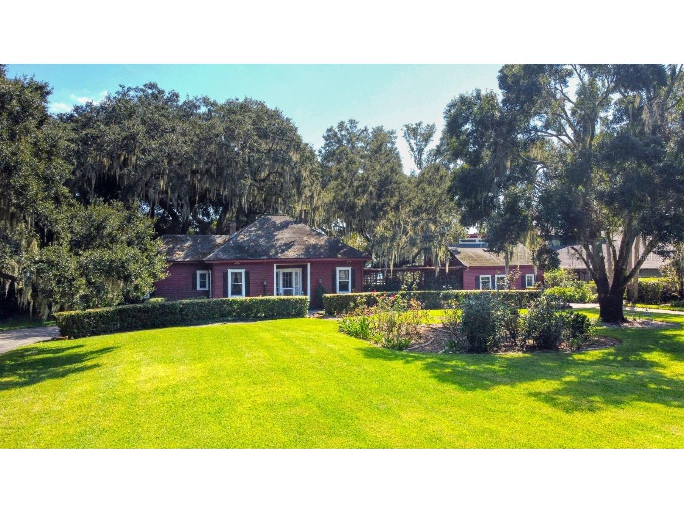 2022 Hoffner Avenue, Belle Isle, FL, 32809 | MLS: O6149171 | Edina Realty