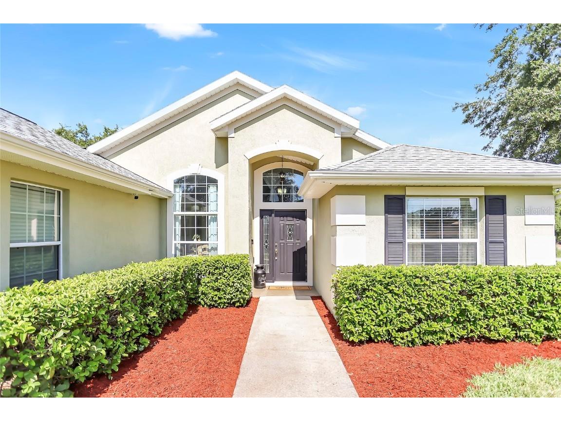 2028 Meadowside Drive, Eustis, FL, 32726 | MLS: O6212489 | Edina Realty