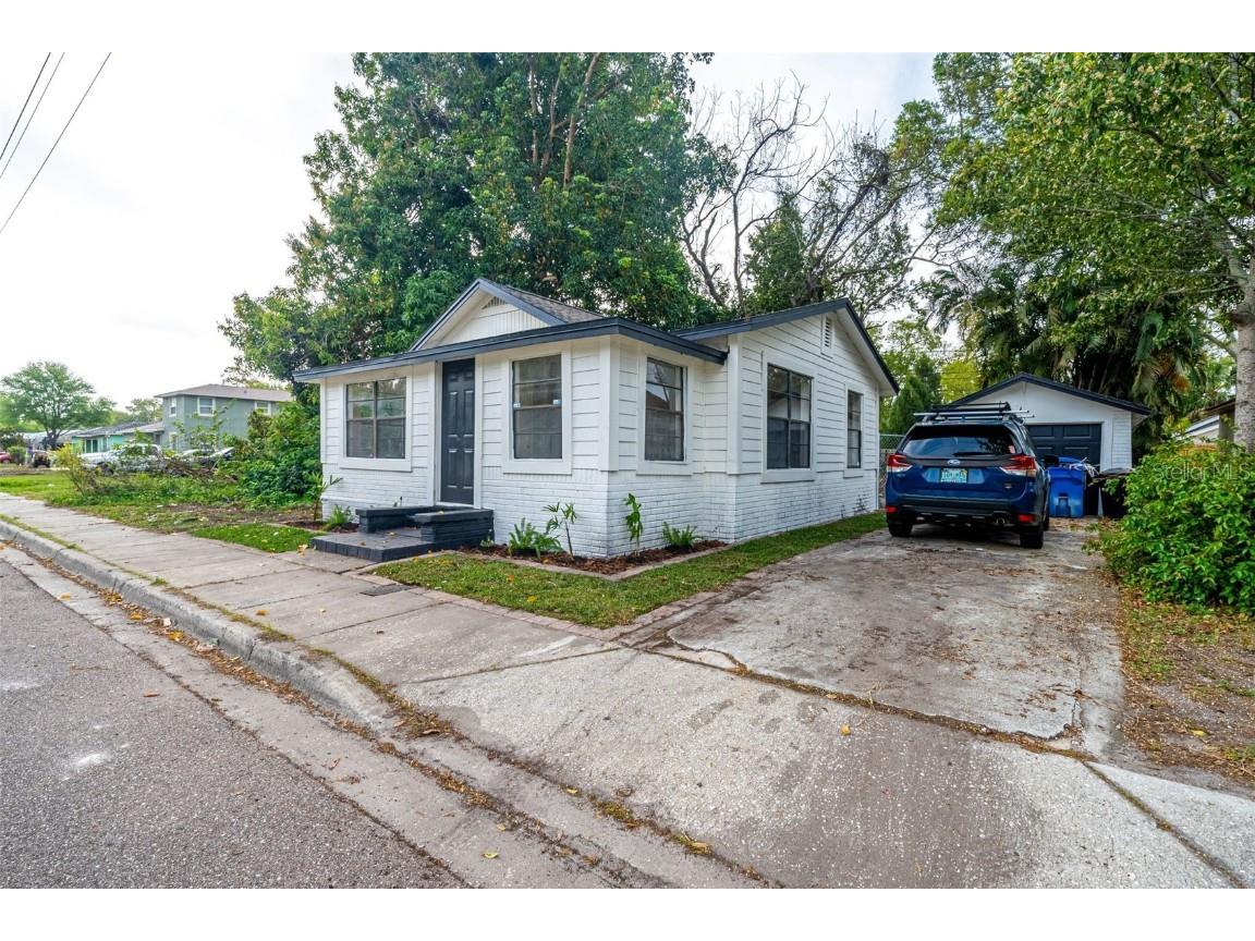 2032 15th Avenue S, Saint Petersburg, FL, 33712 | MLS: T3510220 | Edina ...