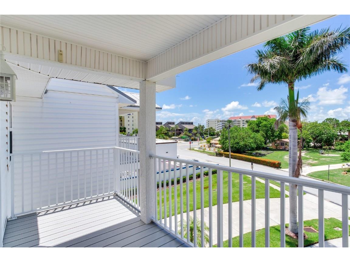 21 Bath Club Circle, North Redington Beach, FL, 33708 | MLS: U8248077 ...