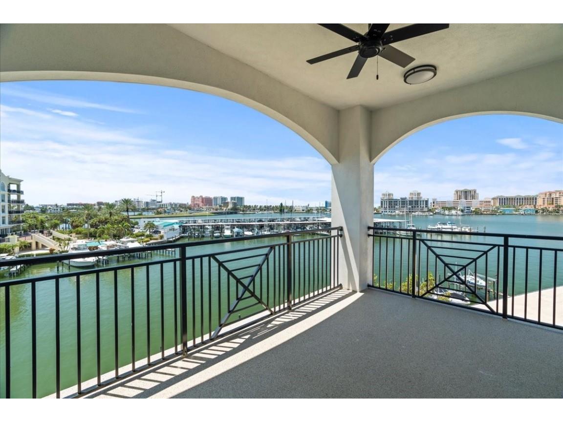 211 Dolphin Point #303, Clearwater, FL, 33767 | MLS: U8234816 | Edina ...