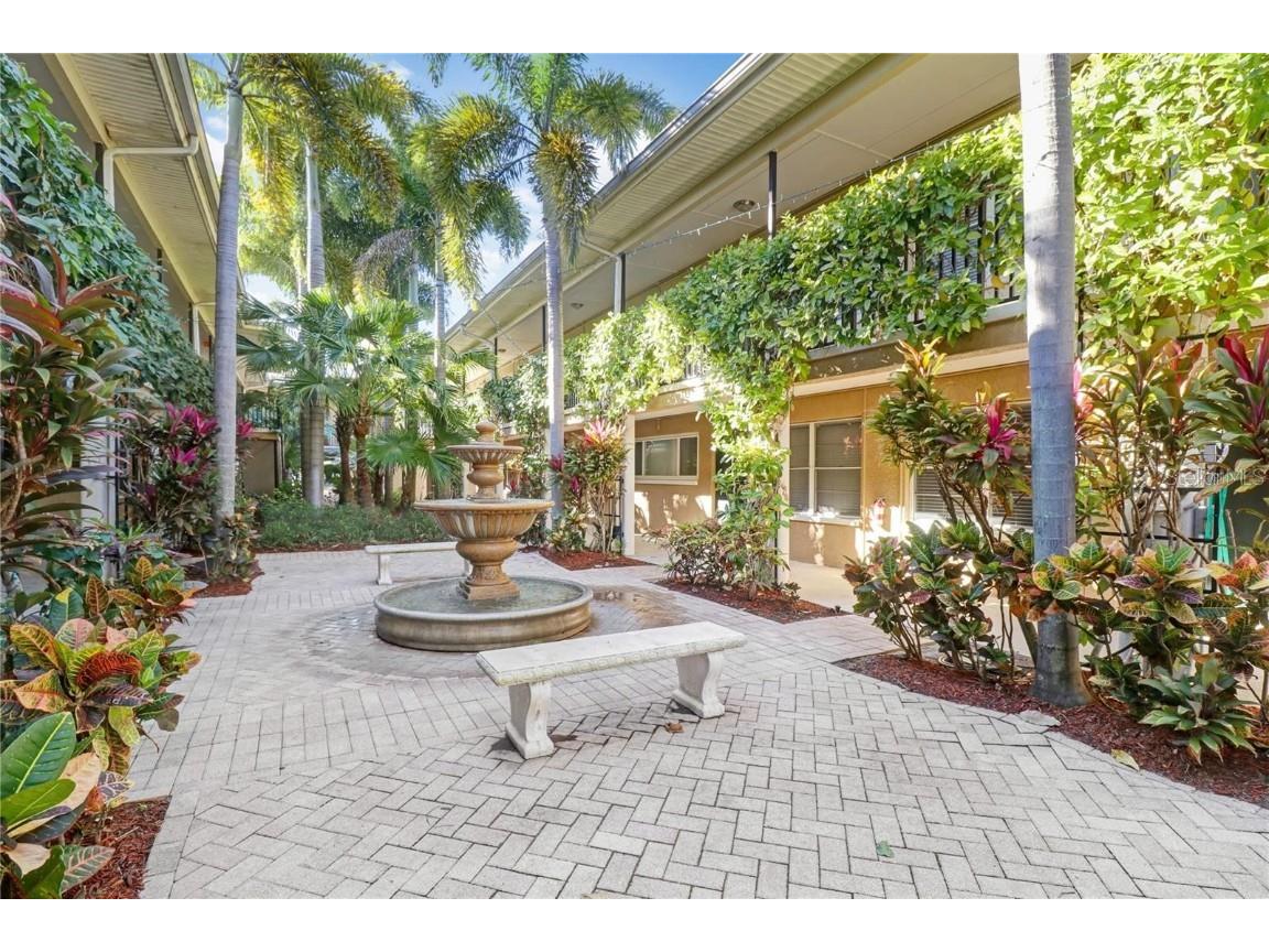 212 S Church Avenue #208, Tampa, FL, 33609 | MLS: TB8350784 | Edina Realty