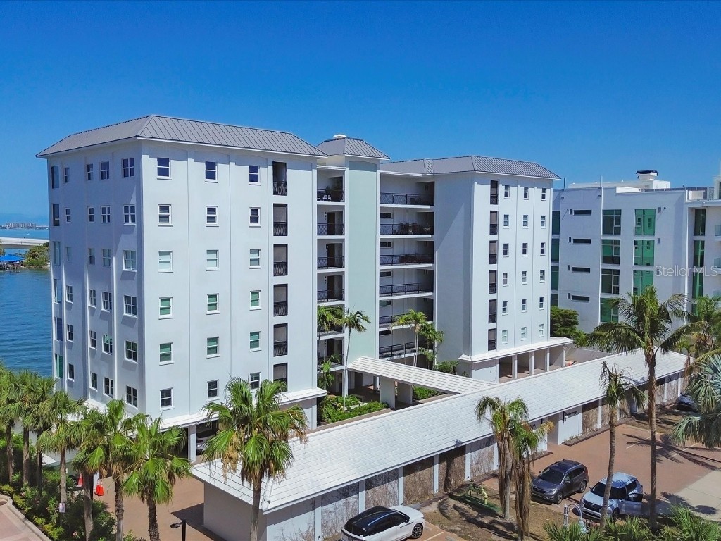 226 Golden Gate Point #63, Sarasota, FL, 34236 | MLS: A4652570 | Edina ...