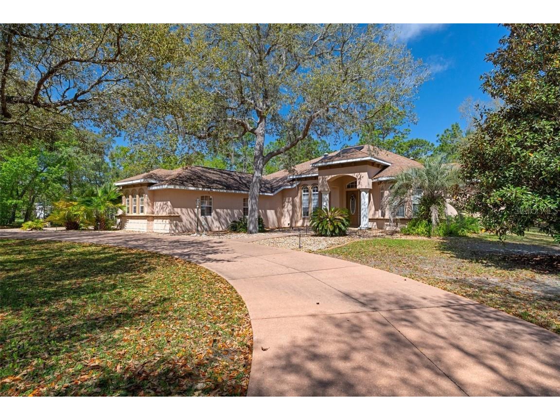 2261 W Begonia Drive, Beverly Hills, FL, 34465 | MLS: OM699073 | Edina ...