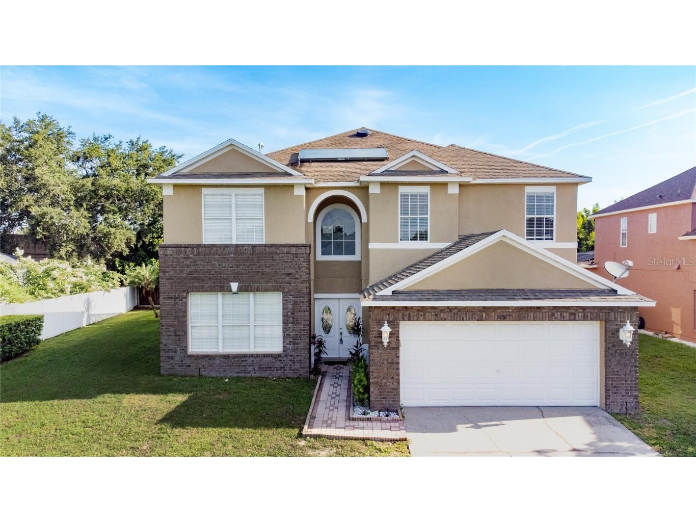 229 Largovista Drive, Oakland, FL, 34787 | MLS: O6326149 | Edina Realty