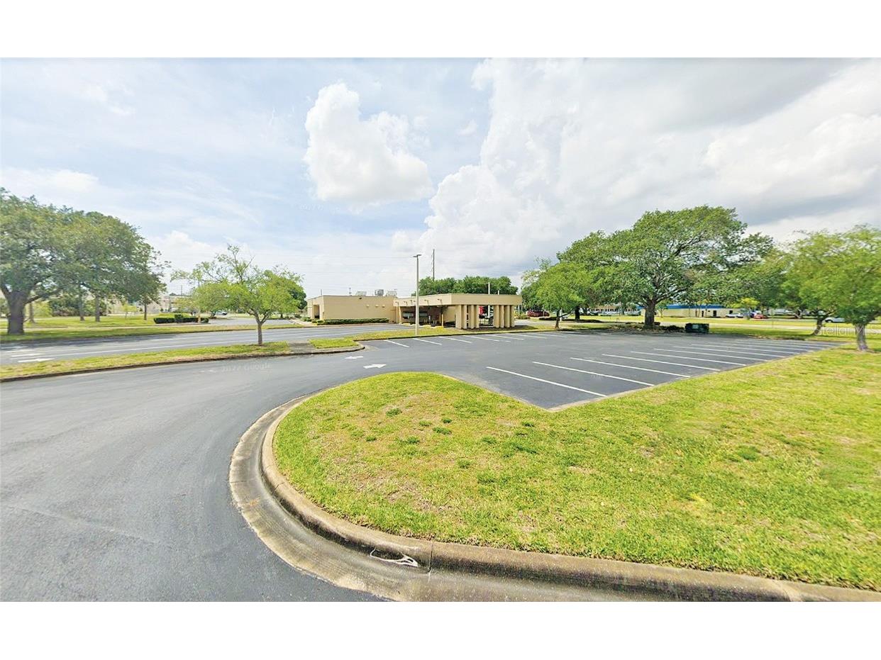 2293 Sand Lake Road, Orlando, FL, 32809 | MLS: O6158228 | Edina Realty