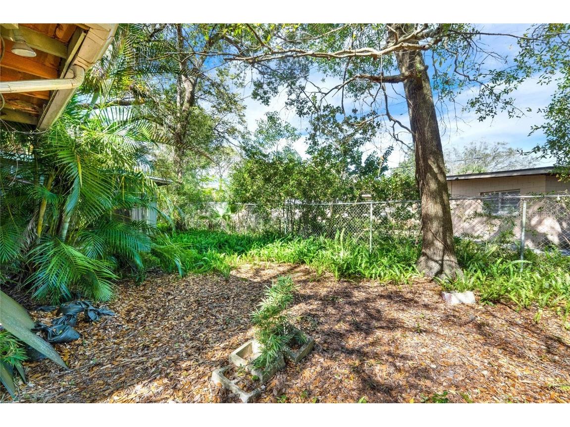 2313 Loch Lomond Drive, Winter Park, FL, 32792 | MLS: O6182627 | Edina ...