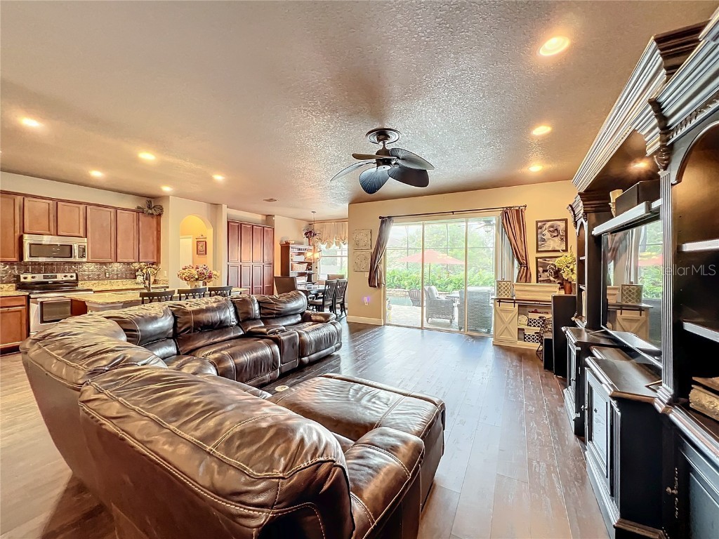 2332 Parkside Meadow Drive, Apopka, FL, 32712 | MLS: G5083627 | Edina ...