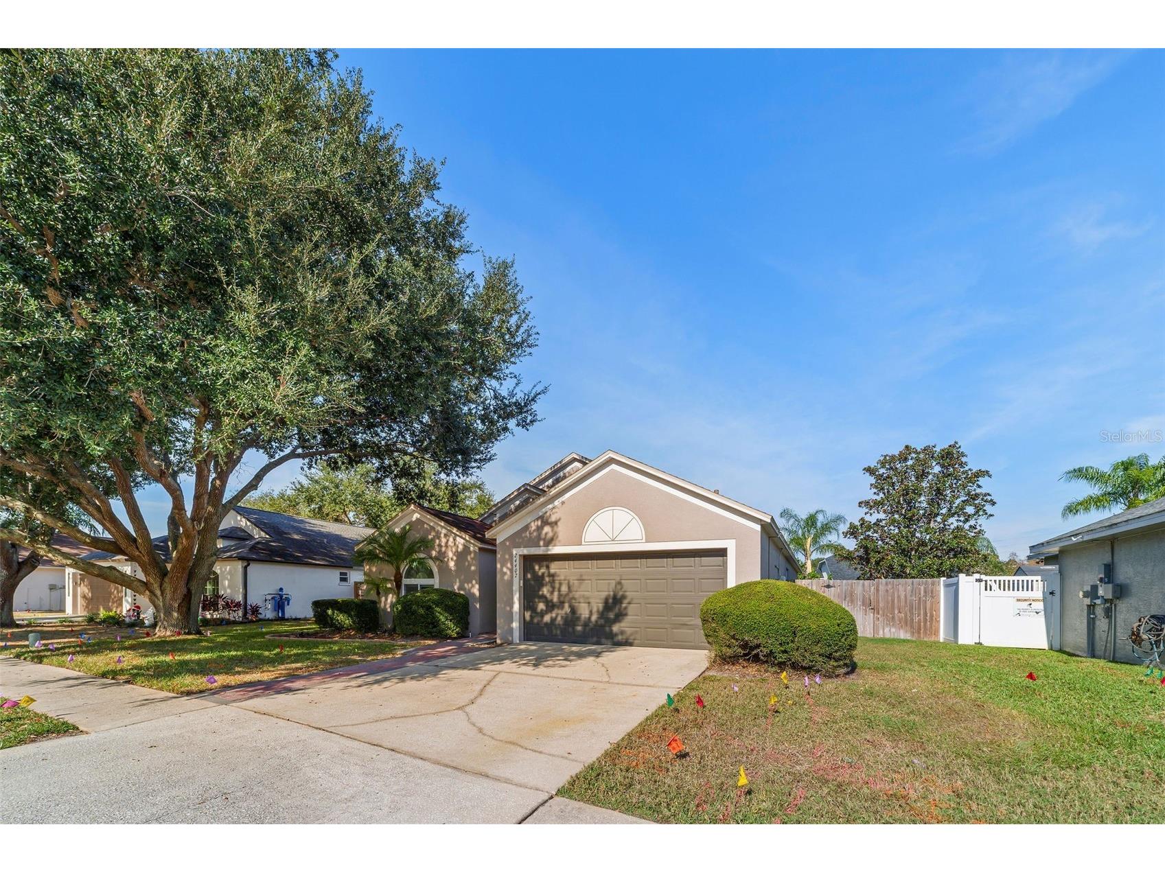24407 Rolling View Court, Lutz, FL, 33559 | MLS: TB8446863 | Edina Realty