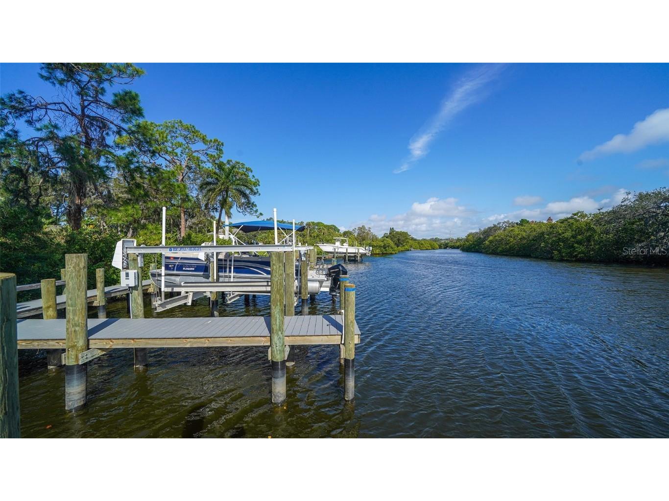 2474 Missara Lane, Sarasota, FL, 34231 | MLS: A4556425 | Edina Realty