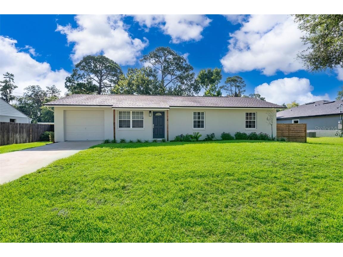 249 Clara Vista Street, Debary, FL, 32713 | MLS: O6218309 | Edina Realty