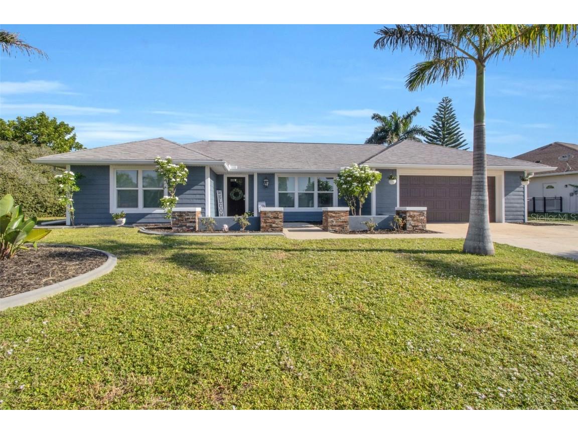250 Stebbins Terrace SE, Port Charlotte, FL, 33952 | MLS: C7463649 ...