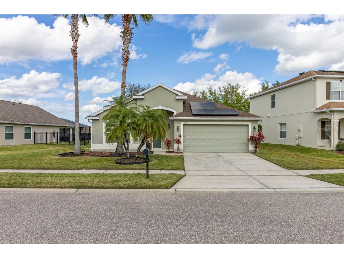 2530 Holly Pine Circle, Orlando, FL, 32820 | MLS: S5100965 | Edina Realty
