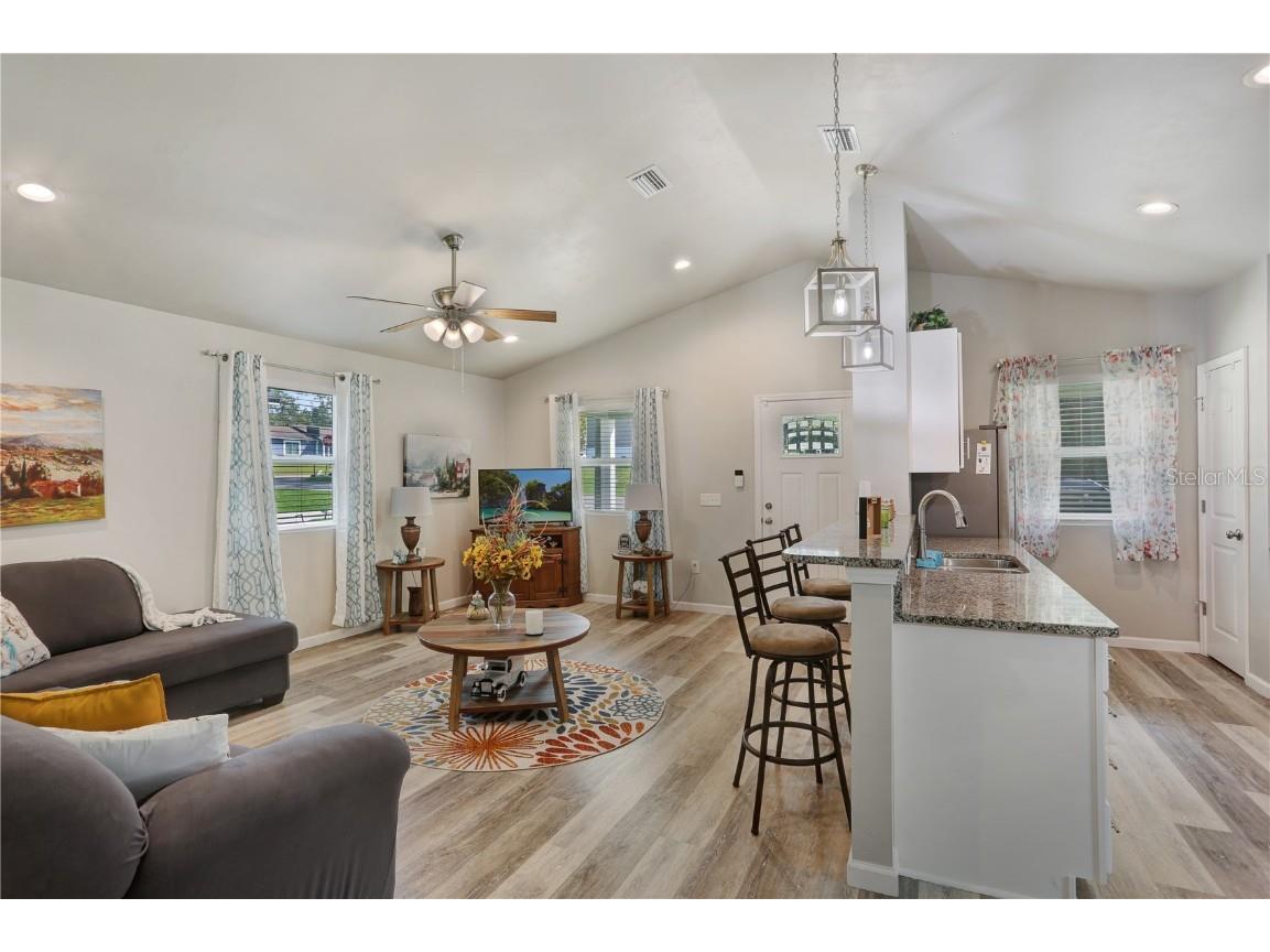 25372 NW 187th Avenue, High Springs, FL, 32643 | MLS: T3474148 | Edina ...