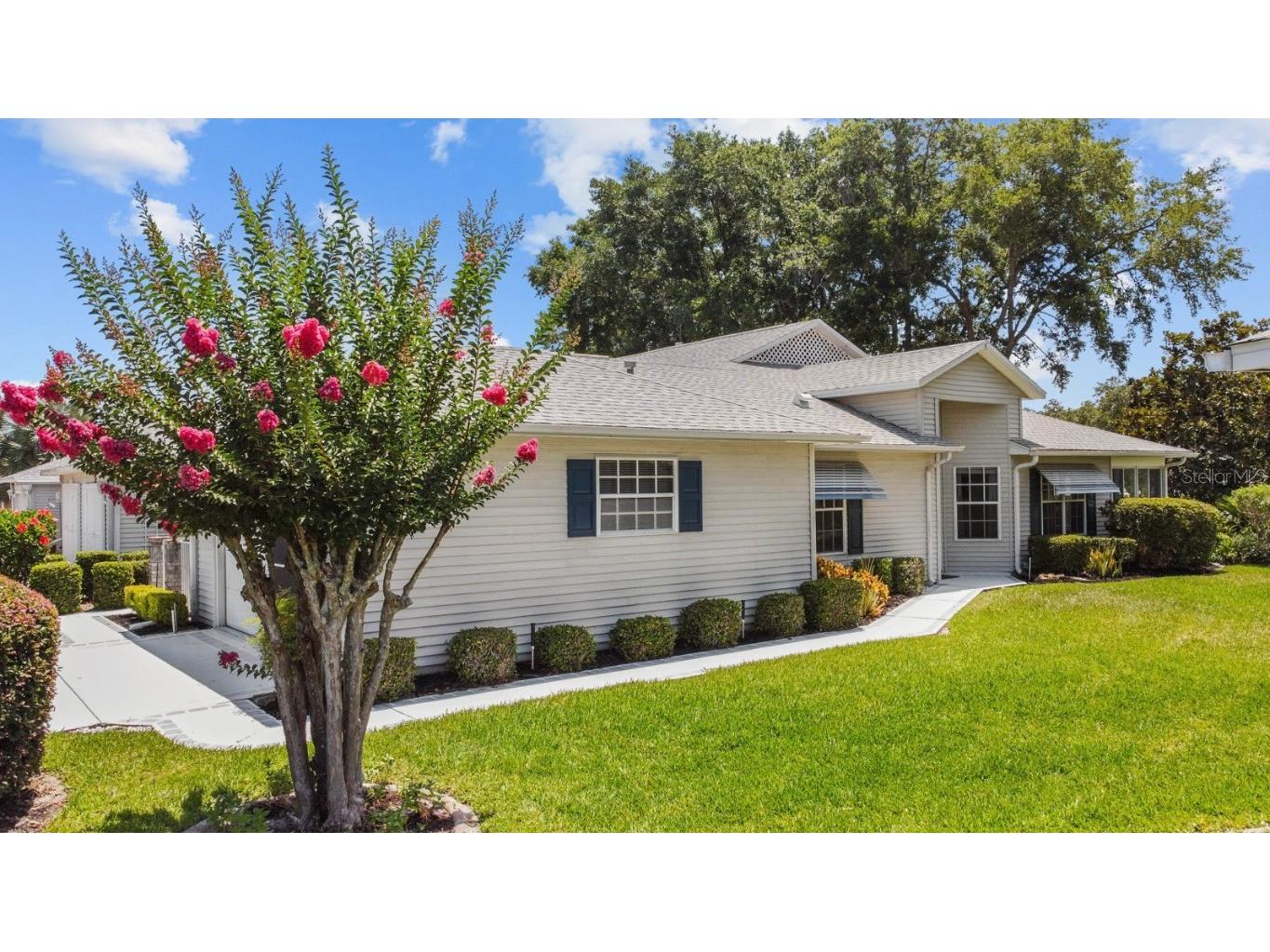 26030 Newcombe Circle, Leesburg, FL, 34748 | MLS: O6212454 | Edina Realty