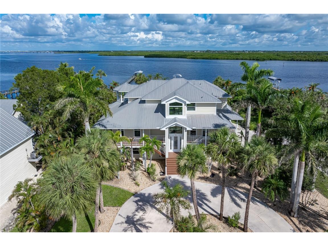 27363 Dutch Avenue, Punta Gorda, FL, 33982 | MLS: C7513098 | Edina Realty