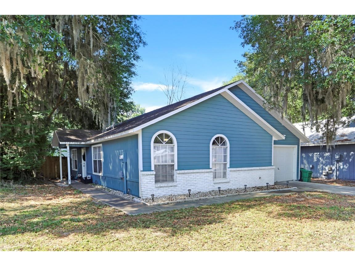 2839 SW 40th Avenue, Gainesville, FL, 32608 | MLS: GC521435 | Edina Realty