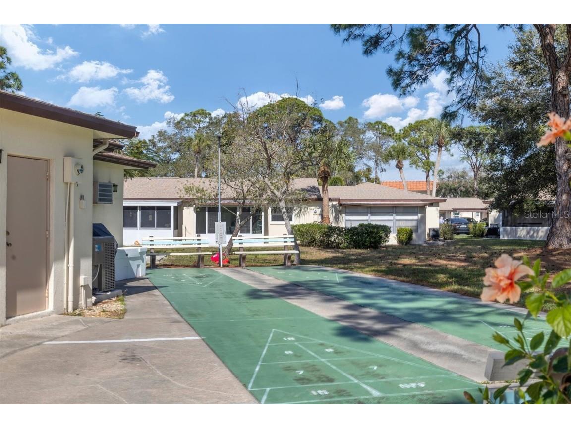 2839 Swifton Drive #23, Sarasota, FL, 34231 | MLS: A4613325 | Edina Realty