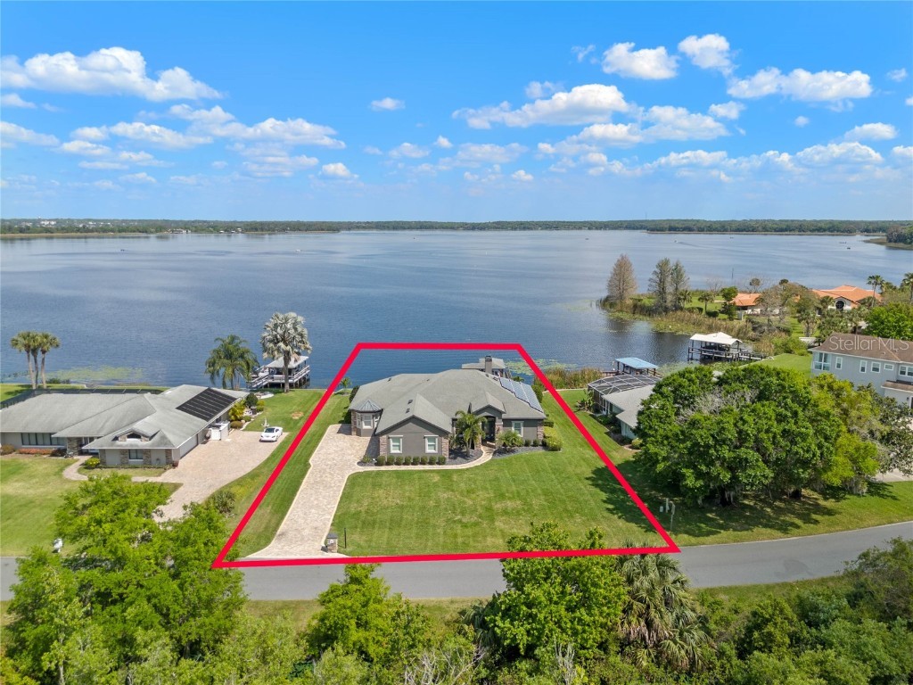 29008 Beauclaire Drive, Tavares, FL, 32778 | MLS: A4603638 | Edina Realty