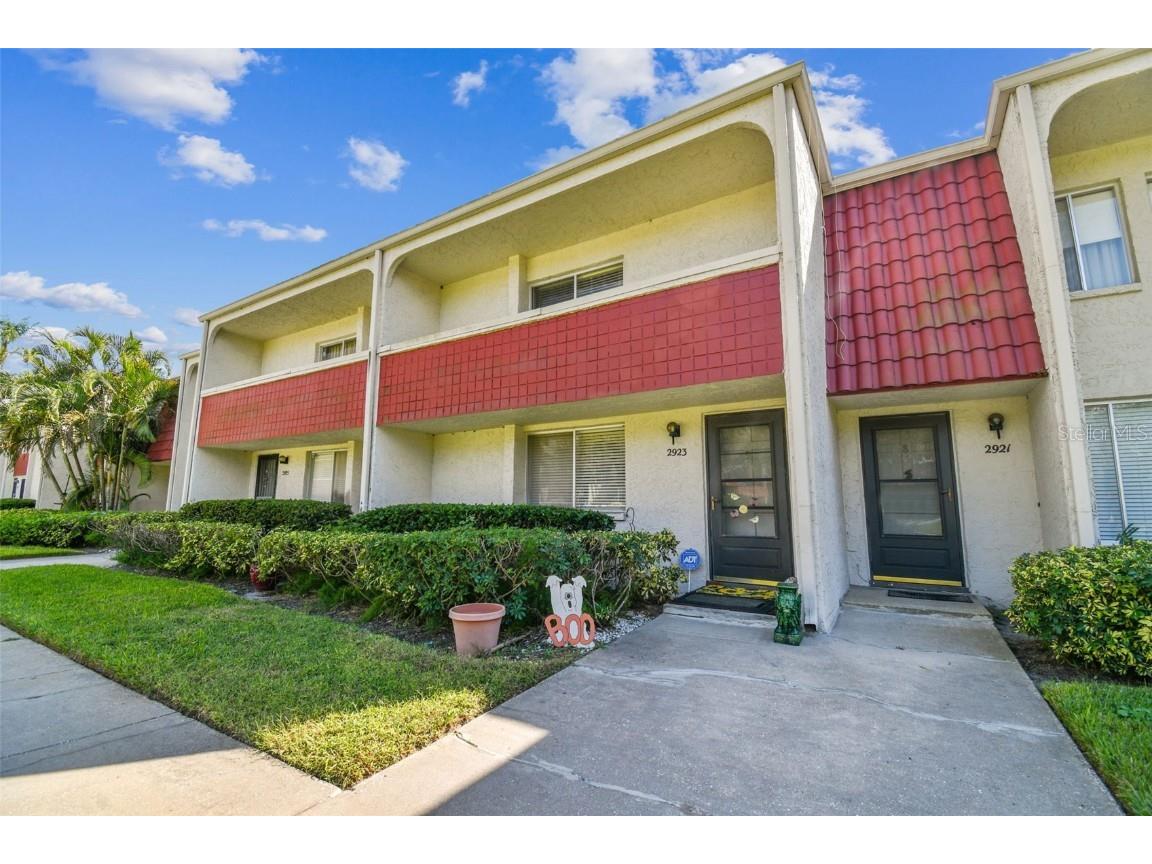 2923 Pine Cone Circle, Clearwater, FL, 33760 | MLS: T3482321 | Edina Realty