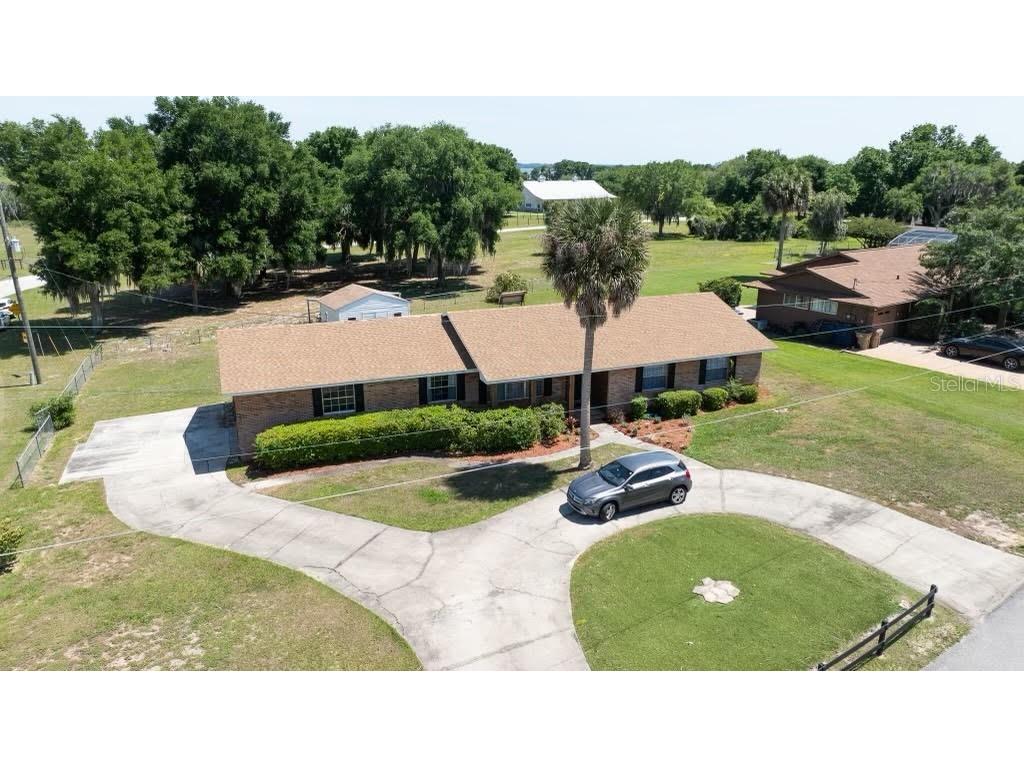 30314 Harris Drive, Leesburg, FL, 34748 | MLS: O6195374 | Edina Realty