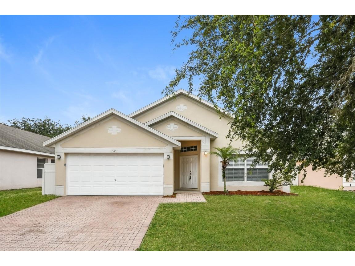 305 Weatherby Place, Haines City, FL, 33844 | MLS: T3533881 | Edina Realty