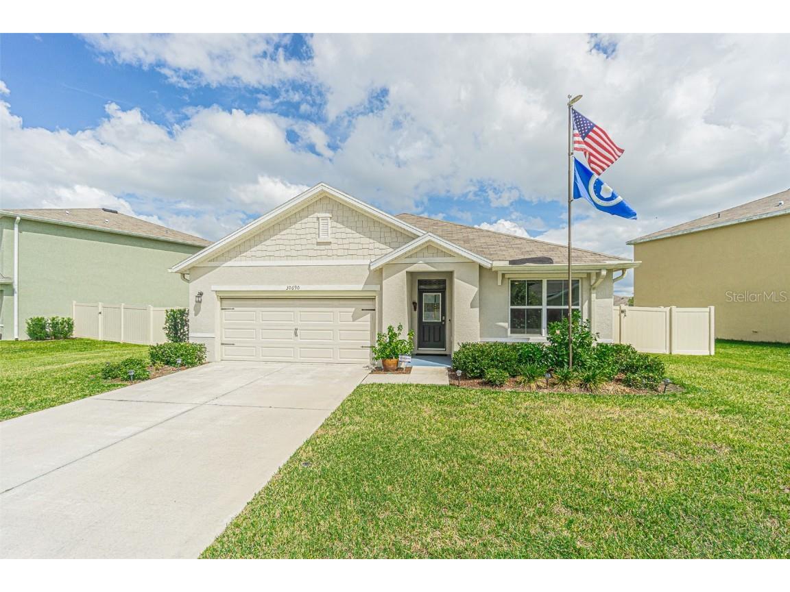 30690 Summer Sun Loop, Wesley Chapel, FL, 33545 | MLS: T3475371 | Edina Realty