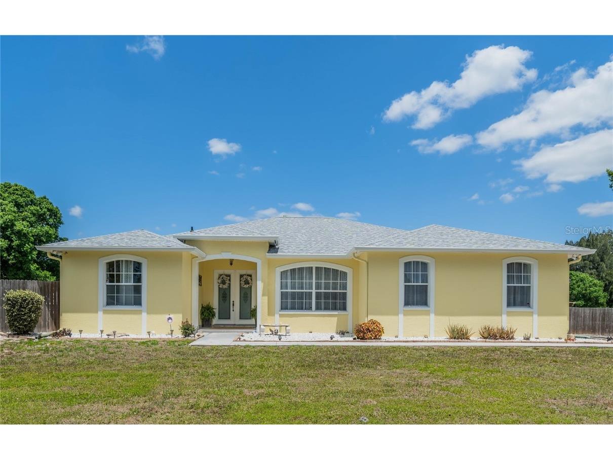 3102 Stagecoach Trail, Wimauma, FL, 33598 | MLS: T3367957 | Edina Realty