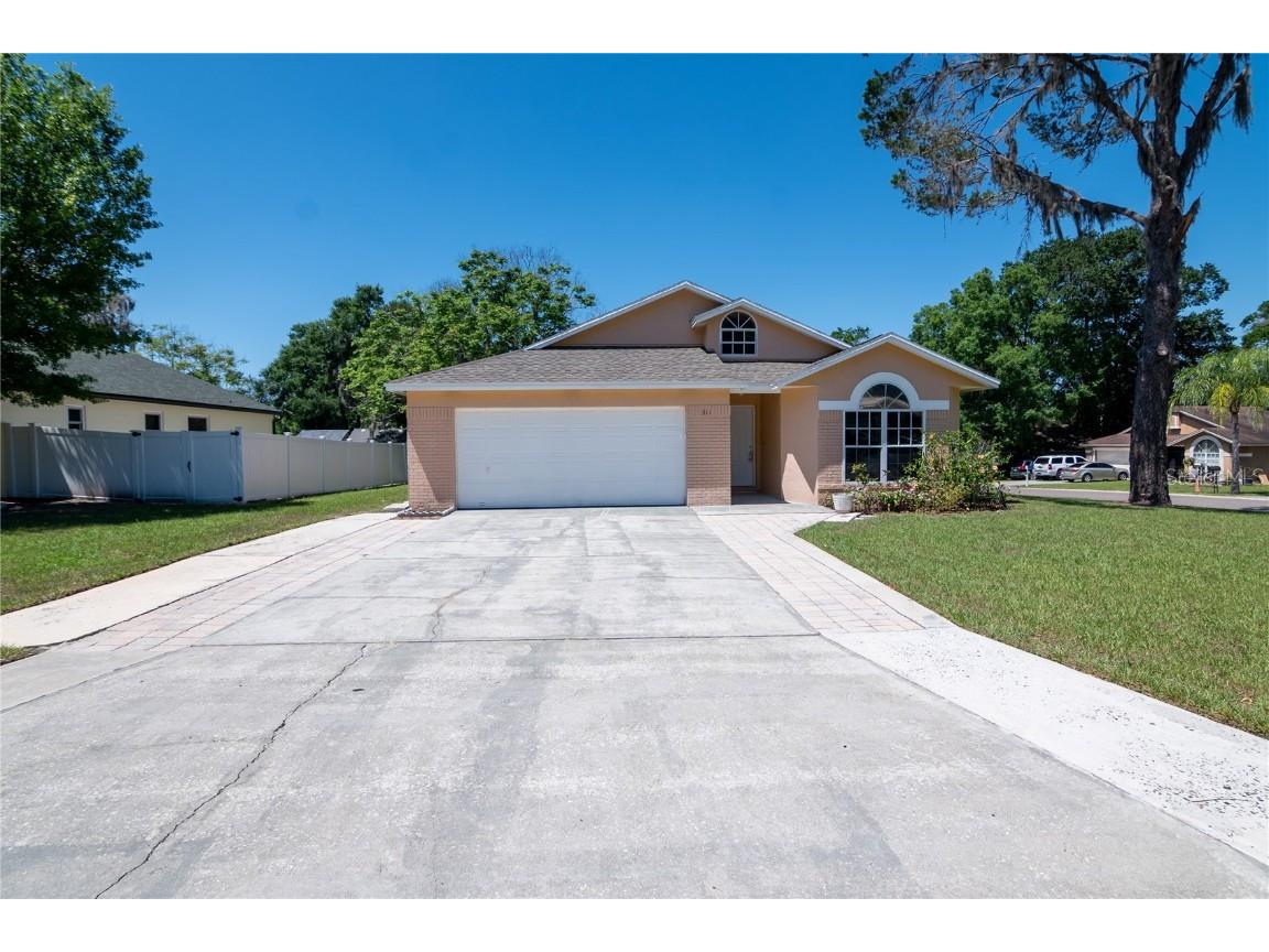 311 Sugar Creek Drive, Plant City, FL, 33563 | MLS: T3516468 | Edina Realty