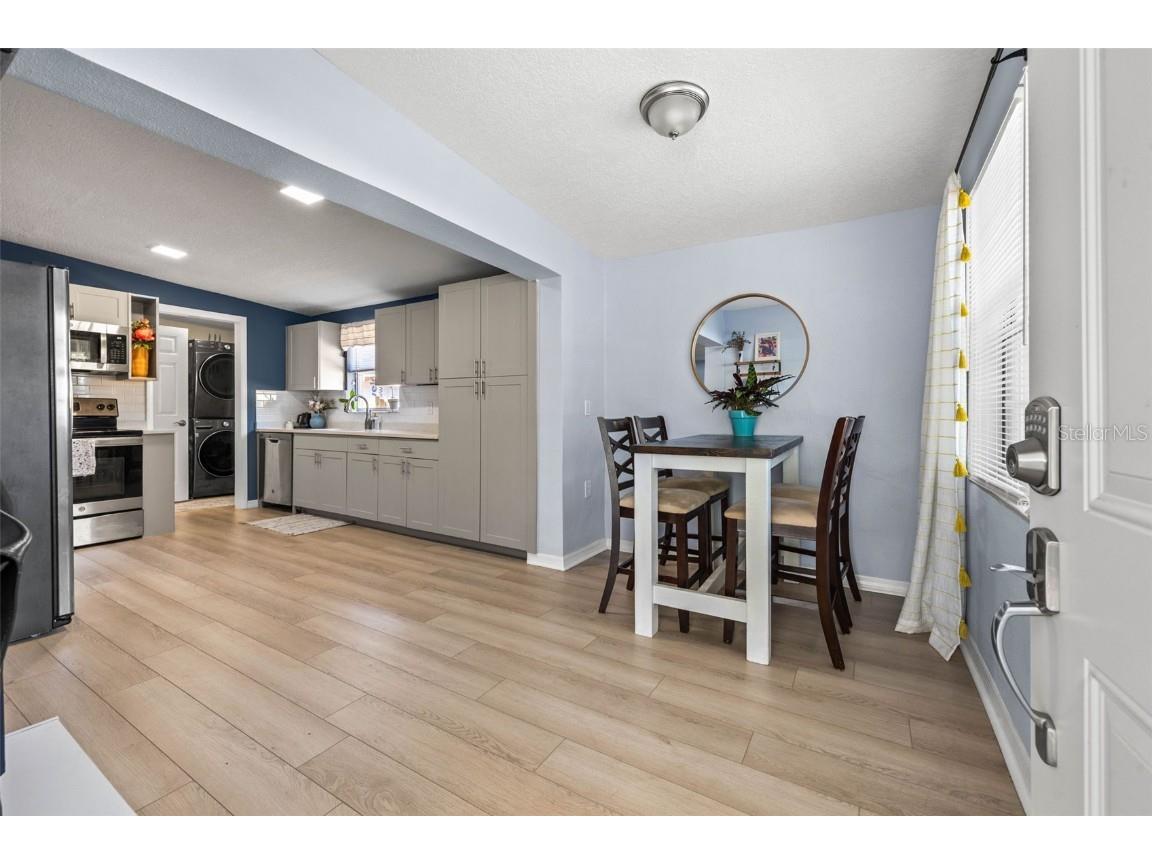 3120 21st Street N, Saint Petersburg, FL, 33713 | MLS: U8230799 | Edina ...