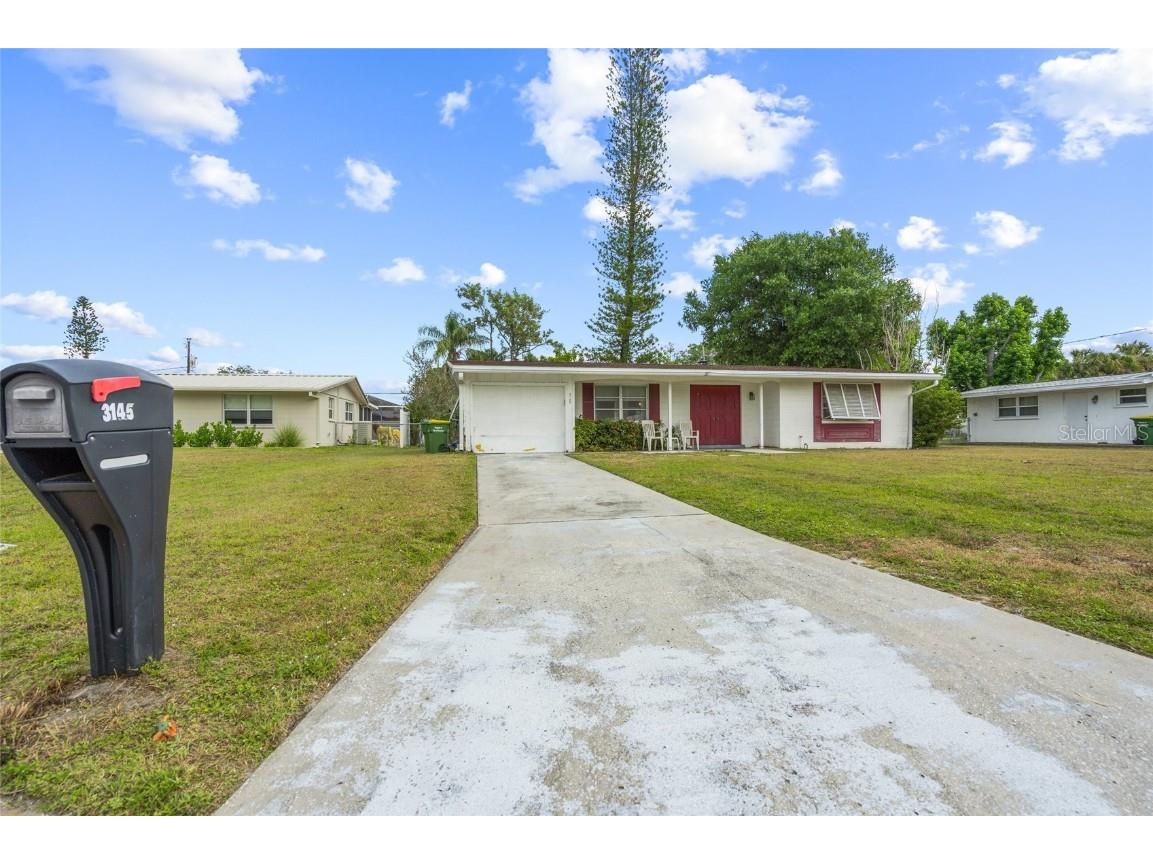 3145 Dividing Creek Drive, Sarasota, FL, 34237 | MLS: A4610259 | Edina ...