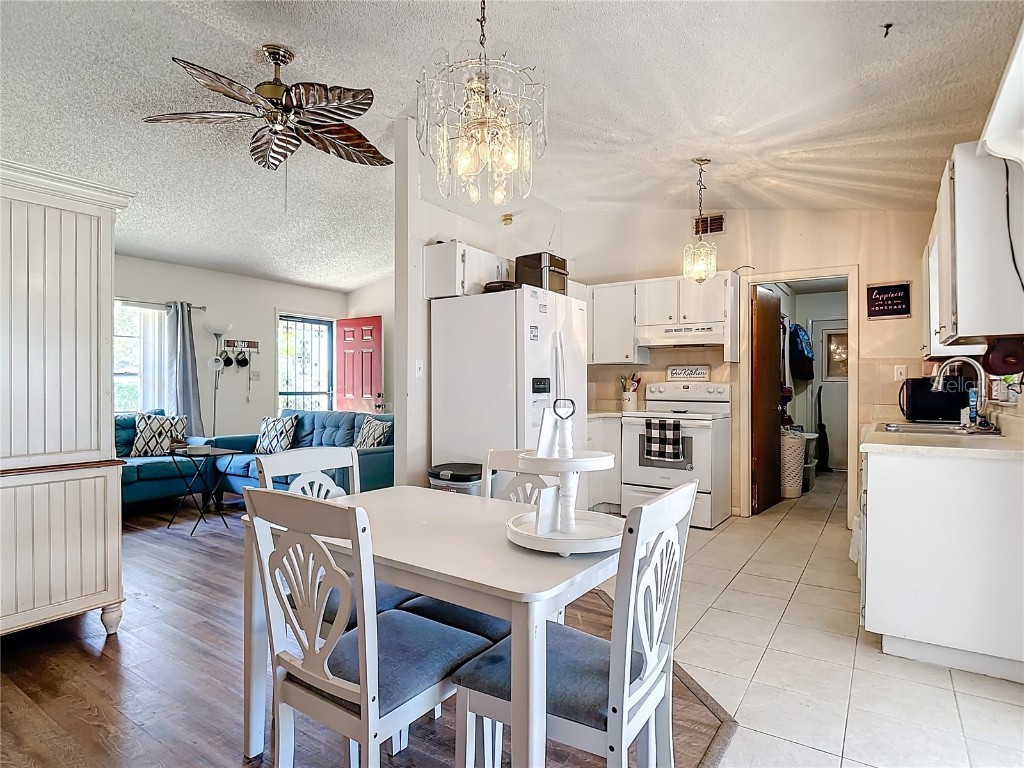 33243 Pennsylvania Avenue, Dade City, FL, 33523 | MLS: T3531102 | Edina ...