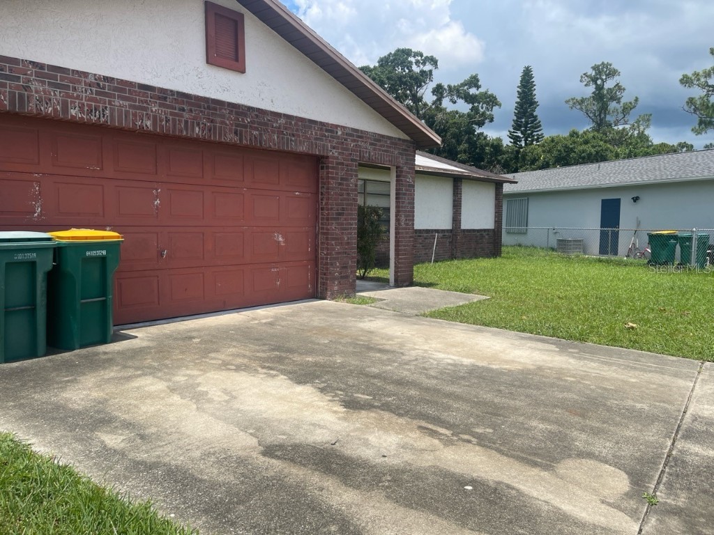 335 Cinnamon Lake Circle, Melbourne, FL, 32901 | MLS: O6327538 | Edina ...