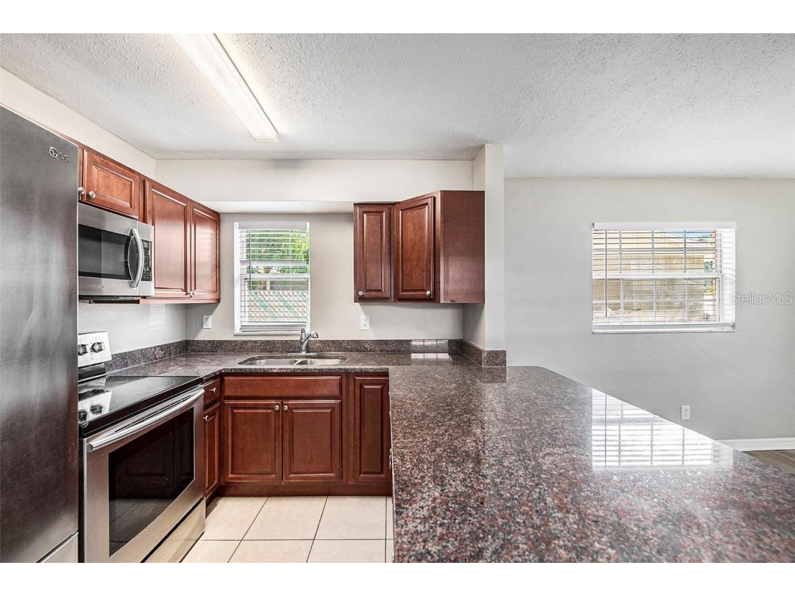 3421 37th Street N, Saint Petersburg, FL, 33713 | MLS: T3514103 | Edina ...