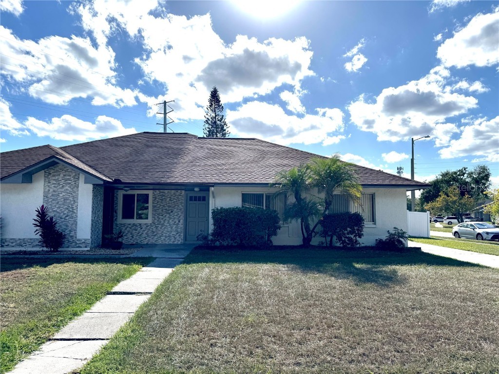 3433 Laurel Dale Drive, Tampa, FL, 33618 | MLS: TB8441776 | Edina Realty