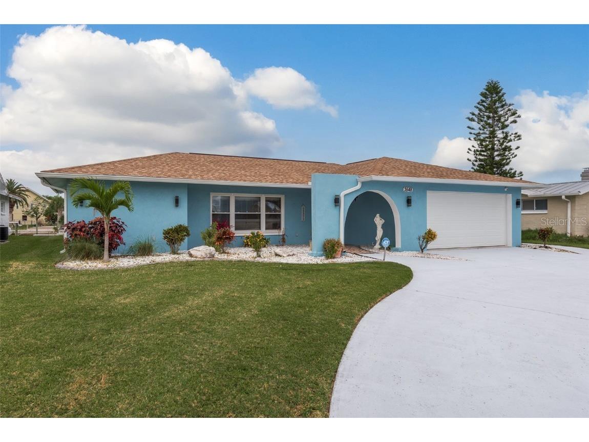 3548 Floramar Terrace, New Port Richey, FL, 34652 | MLS: U8243144 | Edina Realty