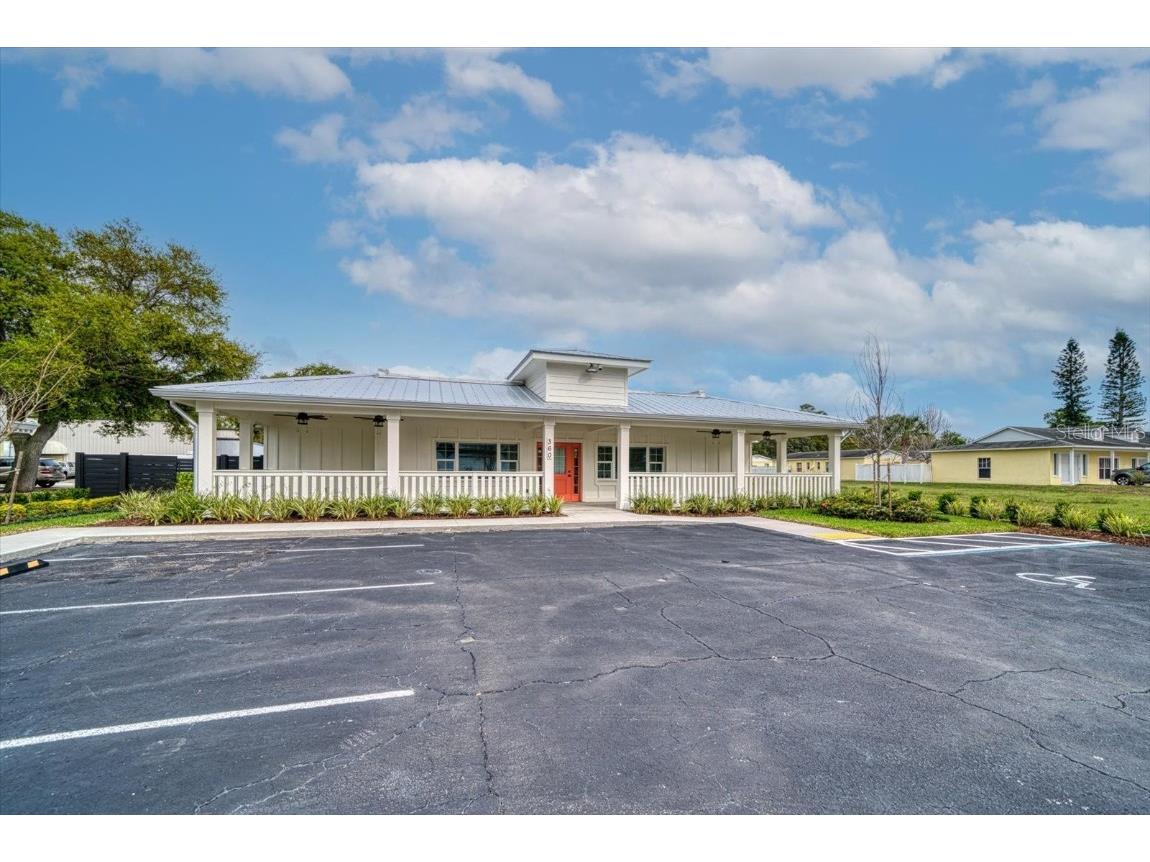 360 Clearwater Largo Road N, Largo, FL, 33770 | MLS: J985433 | Edina Realty