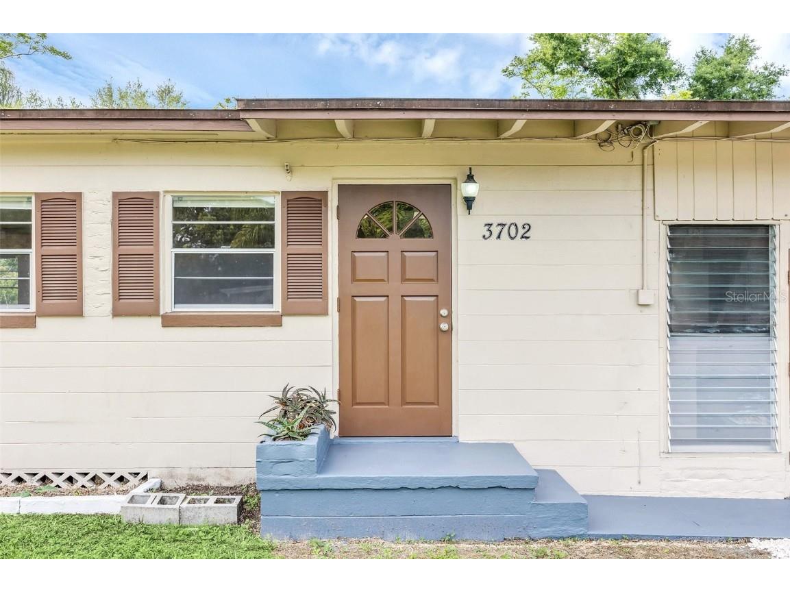 3702 E Esther Street, Orlando, FL, 32812 | MLS: O6193852 | Edina Realty
