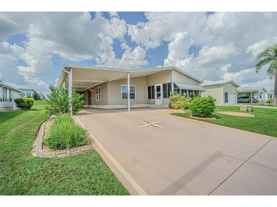 37525 Lilly Bea Avenue, Zephyrhills, FL, 33541 | MLS: TB8409065 | Edina ...