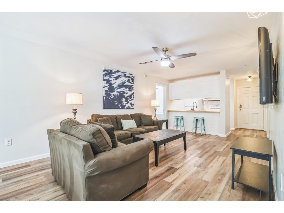 3800 SW 20th Avenue #112, Gainesville, FL, 32607 | MLS: GC532621 | Edina Realty