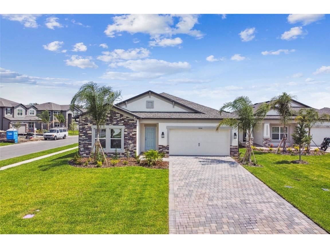 38148 Shale Stone Court, Zephyrhills, FL, 33540 | MLS: T3519726 | Edina ...