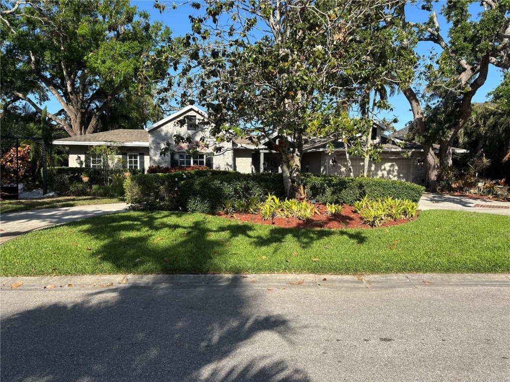 3920 Red Rock Way, Sarasota, FL, 34231 | MLS: A4648240 | Edina Realty