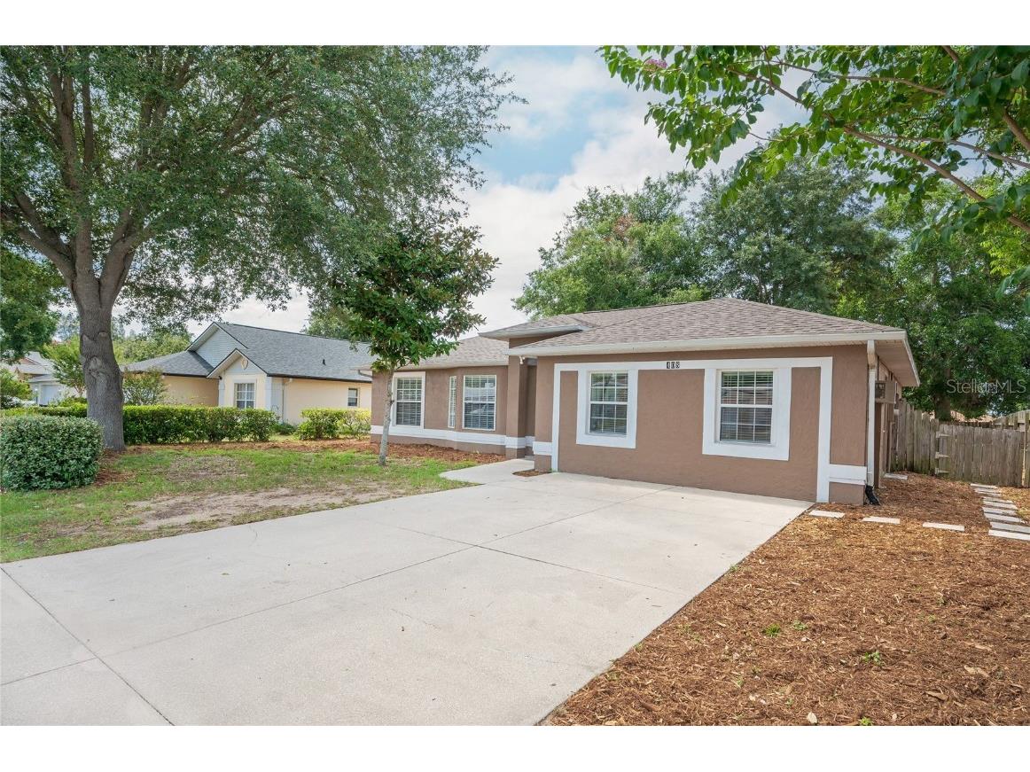 408 South Avenue, Eustis, FL, 32726 | MLS: O6209667 | Edina Realty