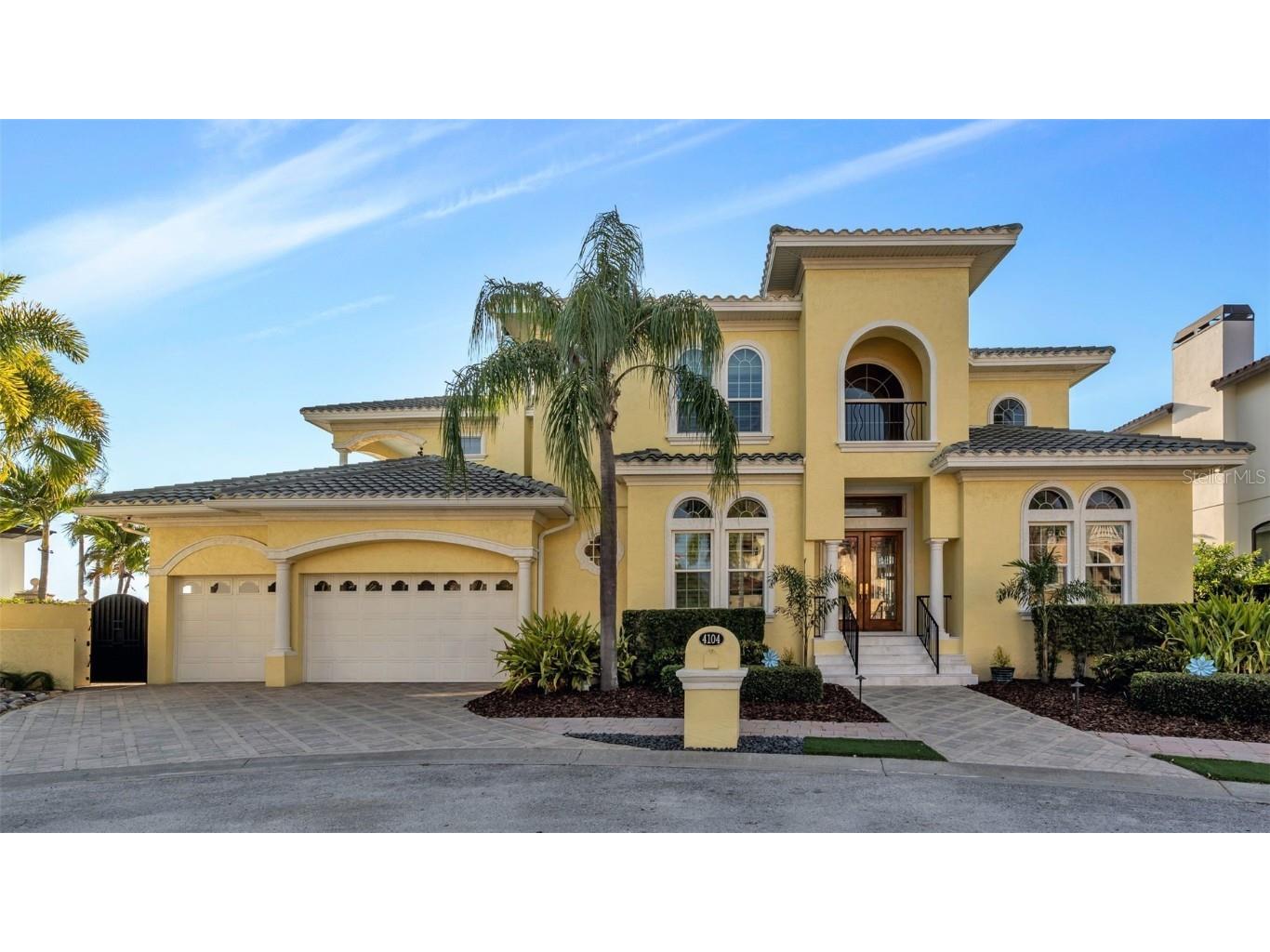 4104 Causeway Vista Drive, Tampa, FL, 33615 | MLS: T3547040 | Edina Realty