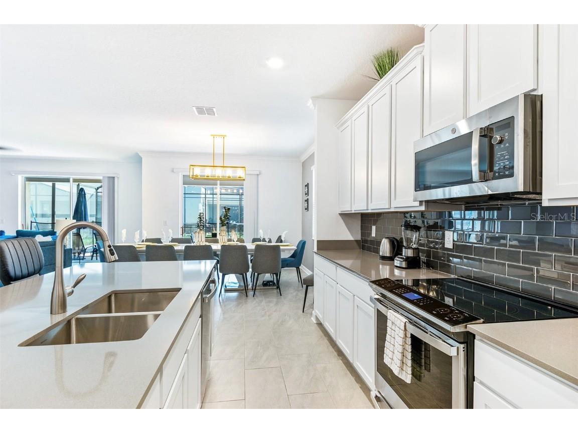 4152 Paragraph Drive, Kissimmee, FL, 34746 | MLS: O6150422 | Edina Realty