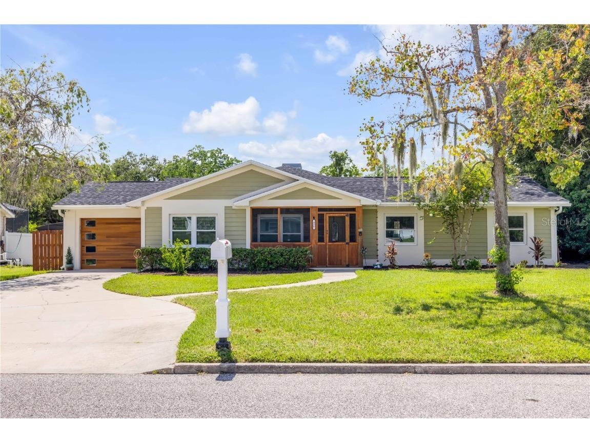 426 N Boyd Street, Winter Garden, FL, 34787 | MLS: O6326841 | Edina Realty