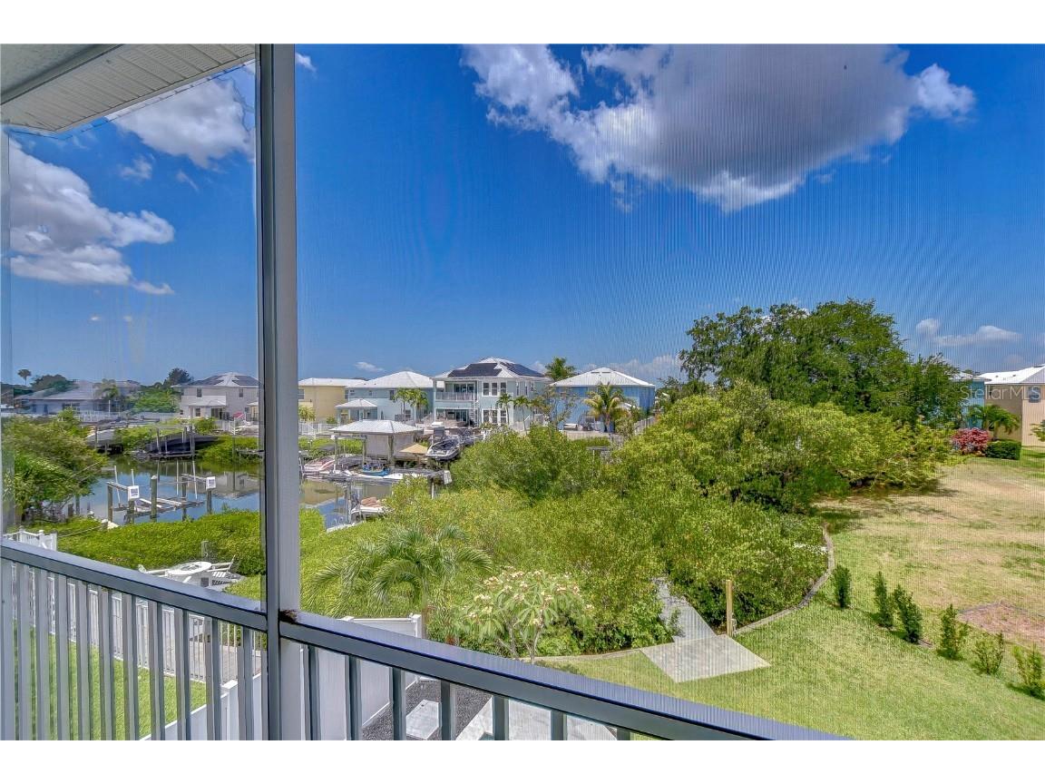 428 Bahama Grande Boulevard, Apollo Beach, FL, 33572 | MLS: T3531971 ...