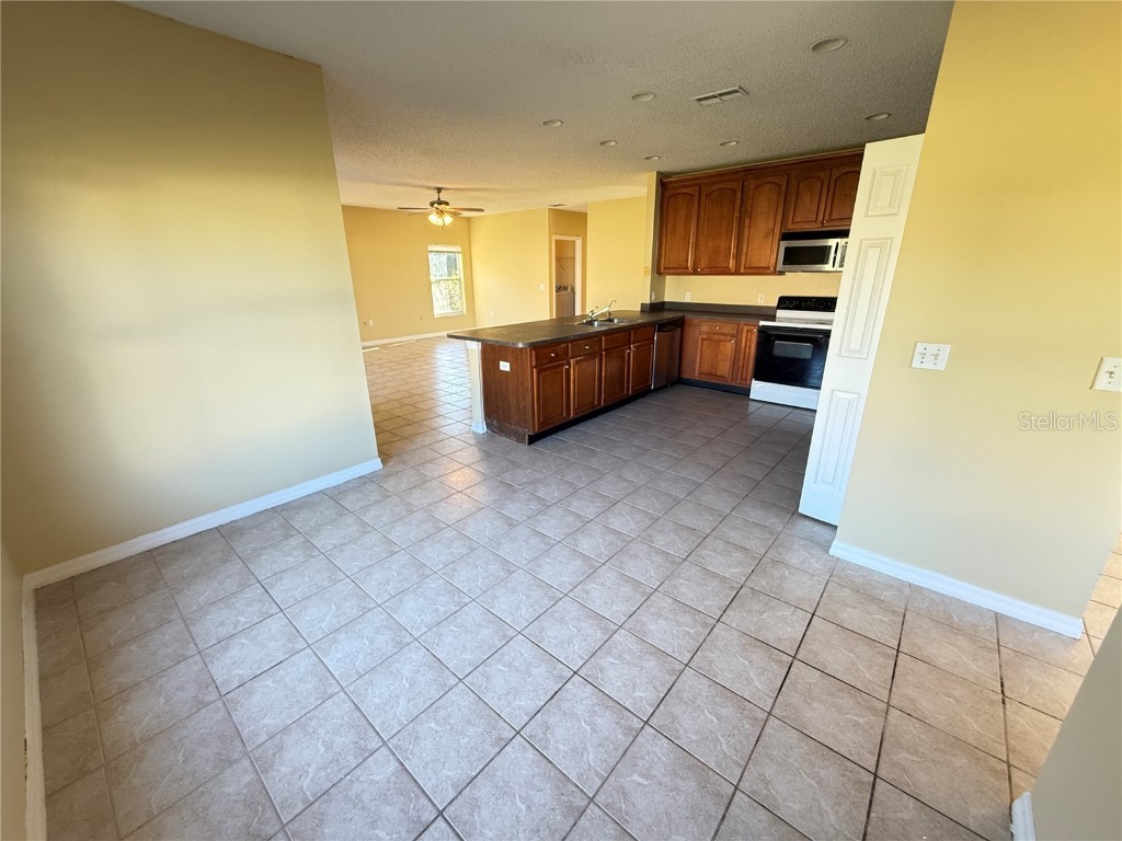 4554 Ficus Tree Road, Kissimmee, FL, 34758 | MLS: S5135277 | Edina Realty